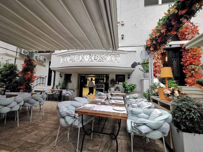 Poesia - probabil cel mai bun restaurant cu specific italian din ...